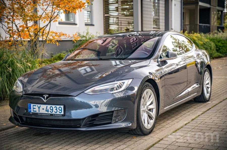 Pelēks Tesla Model S 2017 Rīga, ar dzinēja tilpumu 0.00 L un nobraukumu 98 tūkst. km par 19990 €, foto 1 vietnē AUTOMOTO.COM.LV