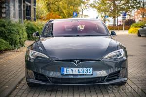 Pelēks Tesla Model S 2017 Rīga, ar dzinēja tilpumu 0.00 L un nobraukumu 98 tūkst. km par 19990 €, foto 3 vietnē AUTOMOTO.COM.LV
