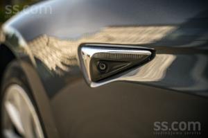 Pelēks Tesla Model S 2017 Rīga, ar dzinēja tilpumu 0.00 L un nobraukumu 98 tūkst. km par 19990 €, foto 21 vietnē AUTOMOTO.COM.LV