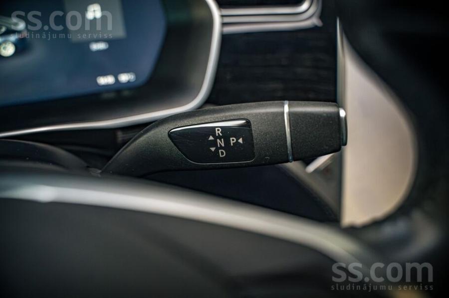 Pelēks Tesla Model S 2017 Rīga, ar dzinēja tilpumu 0.00 L un nobraukumu 98 tūkst. km par 19990 €, foto 33 vietnē AUTOMOTO.COM.LV