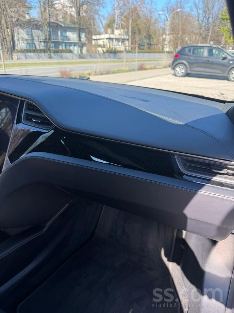 Pelēks Tesla Model S 2018 Rīga, ar dzinēja tilpumu 0.00 L un nobraukumu 172 tūkst. km par 19999 €, foto 15 vietnē AUTOMOTO.COM.LV