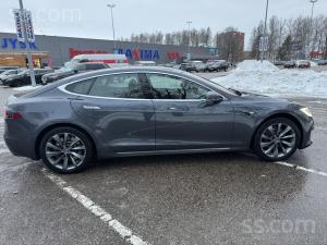 Grey Tesla Model S 2019 in Jurmala, with an engine capacity of 0.00 L and mileage of 170 thousand km for 29000 €, photo 6 on AUTOMOTO.COM.LV