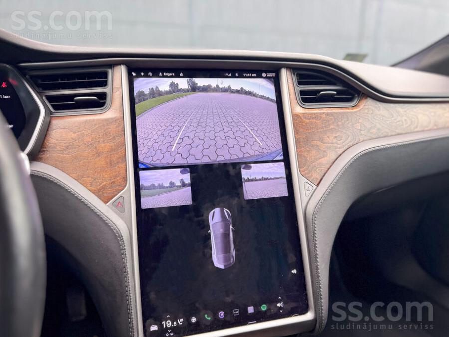 Grey Tesla Model S 2019 in Riga, with an engine capacity of 0.00 L and mileage of 129 thousand km for 34990 €, photo 20 on AUTOMOTO.COM.LV
