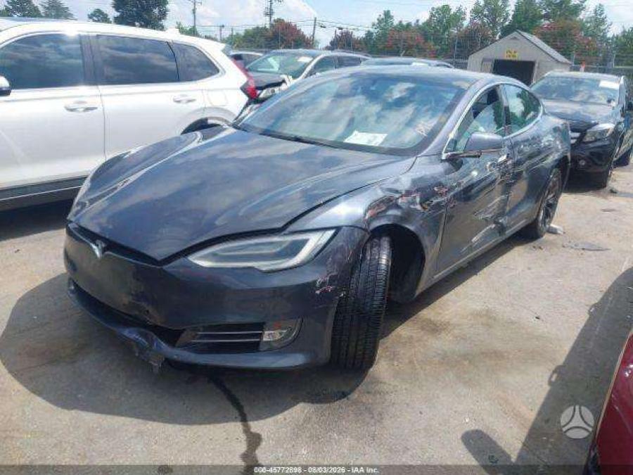 Pelēks Tesla Model S 2019 Klaipėda, ar dzinēja tilpumu 0.00 L un nobraukumu 99 tūkst. km par 10000 €, foto 3 vietnē AUTOMOTO.COM.LV