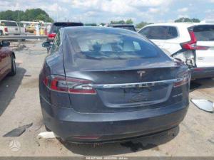 Pelēks Tesla Model S 2019 Klaipėda, ar dzinēja tilpumu 0.00 L un nobraukumu 99 tūkst. km par 10000 €, foto 7 vietnē AUTOMOTO.COM.LV