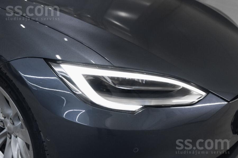 Grey Tesla Model S 2020 in Riga, with an engine capacity of 0.00 L and mileage of 157 thousand km for 33790 €, photo 10 on AUTOMOTO.COM.LV