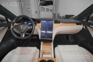 Grey Tesla Model S 2020 in Riga, with an engine capacity of 0.00 L and mileage of 157 thousand km for 33790 €, photo 11 on AUTOMOTO.COM.LV