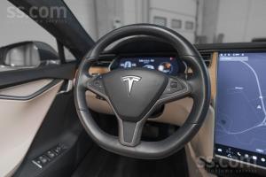 Grey Tesla Model S 2020 in Riga, with an engine capacity of 0.00 L and mileage of 157 thousand km for 33790 €, photo 23 on AUTOMOTO.COM.LV