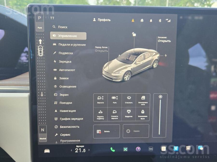 Grey Tesla Model S 2022 in Jurmala, with an engine capacity of 0.00 L and mileage of 32 thousand km for 55990 €, photo 14 on AUTOMOTO.COM.LV