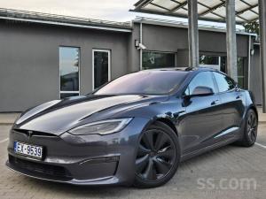 Grey Tesla Model S 2022 in Jurmala, with an engine capacity of 0.00 L and mileage of 49 thousand km for 49990 €, photo 3 on AUTOMOTO.COM.LV