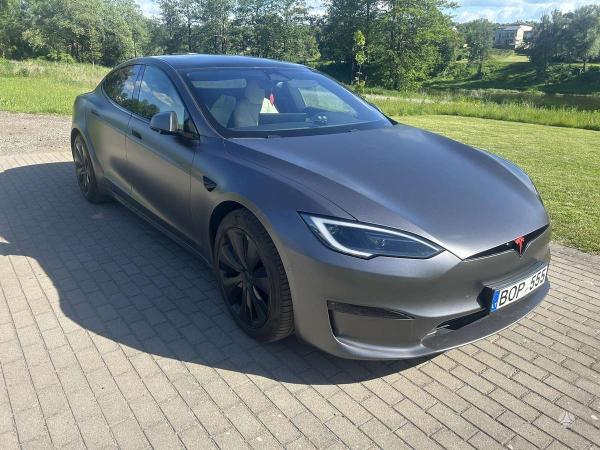 Pelēks Tesla Model S 2023 Alīta, ar dzinēja tilpumu 0.00 L un nobraukumu 60 tūkst. km par 42000 €, foto 8 vietnē AUTOMOTO.COM.LV