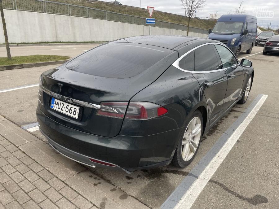Tesla Model S 2014 in Klaipeda, with an engine capacity of 0.00 L and mileage of 175 thousand km for 10500 €, photo 5 on AUTOMOTO.COM.LV