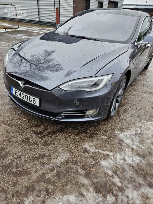Tesla Model S 2015 in Silute, with an engine capacity of 0.00 L and mileage of 201 thousand km for 18000 €, photo 1 on AUTOMOTO.COM.LV