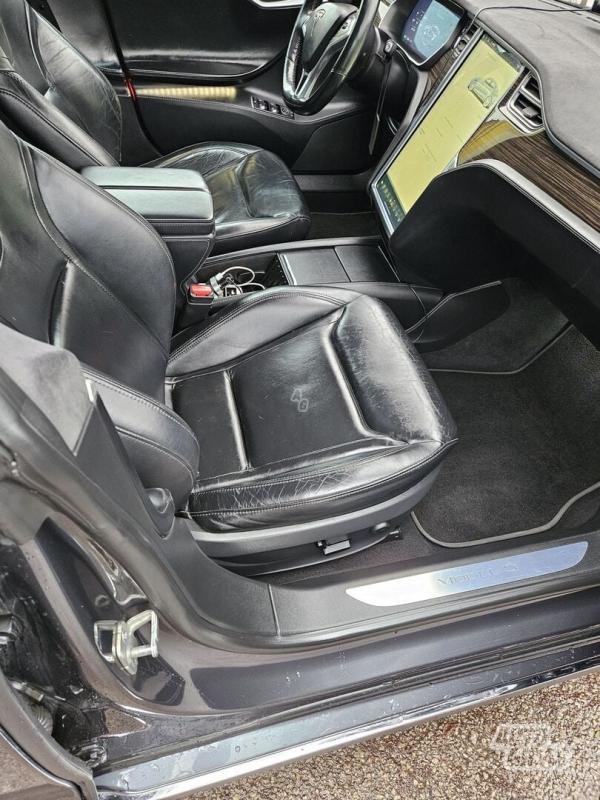 Tesla Model S 2015 in Silute, with an engine capacity of 0.00 L and mileage of 201 thousand km for 18000 €, photo 7 on AUTOMOTO.COM.LV