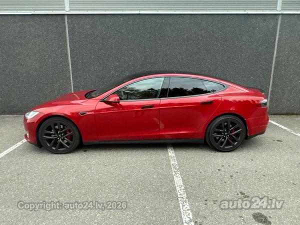 Tesla Model S 2015 Tallina, ar dzinēja tilpumu 0.00 L un nobraukumu 178 tūkst. km par 18900 €, foto 1 vietnē AUTOMOTO.COM.LV