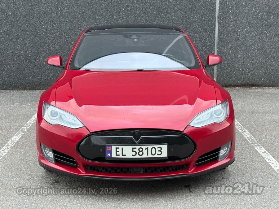 Тесла Модель С 2015 в Таллин, объемом двигателя 0.00 л и пробегом 178 тыс. км за 18900 €, фото 4 на AUTOMOTO.COM.LV
