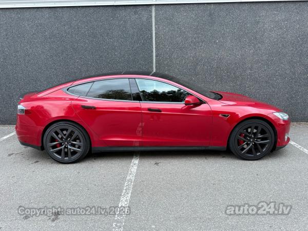 Tesla Model S 2015 Tallina, ar dzinēja tilpumu 0.00 L un nobraukumu 178 tūkst. km par 18900 €, foto 5 vietnē AUTOMOTO.COM.LV