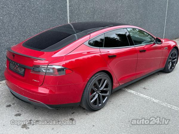 Tesla Model S 2015 Tallina, ar dzinēja tilpumu 0.00 L un nobraukumu 178 tūkst. km par 18900 €, foto 10 vietnē AUTOMOTO.COM.LV