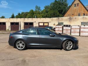 Tesla Model S 2015 in Gargzdai, with an engine capacity of 0.00 L and mileage of 142 thousand km for 11500 €, photo 5 on AUTOMOTO.COM.LV