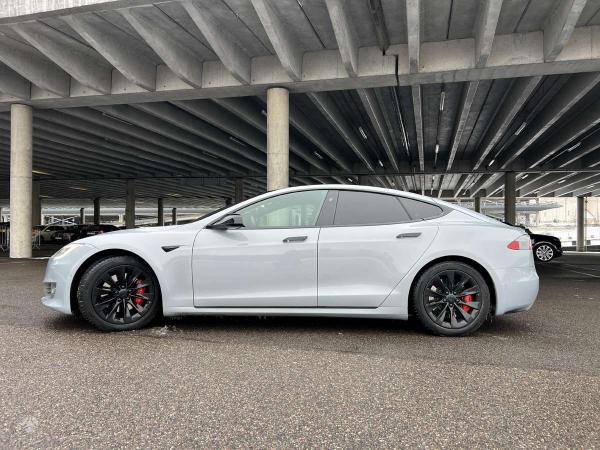Tesla Model S 2016 Kauņa, ar dzinēja tilpumu 0.00 L un nobraukumu 48 tūkst. km par 31200 €, foto 2 vietnē AUTOMOTO.COM.LV