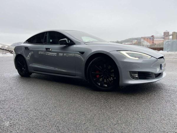 Tesla Model S 2016 Kauņa, ar dzinēja tilpumu 0.00 L un nobraukumu 48 tūkst. km par 31200 €, foto 7 vietnē AUTOMOTO.COM.LV