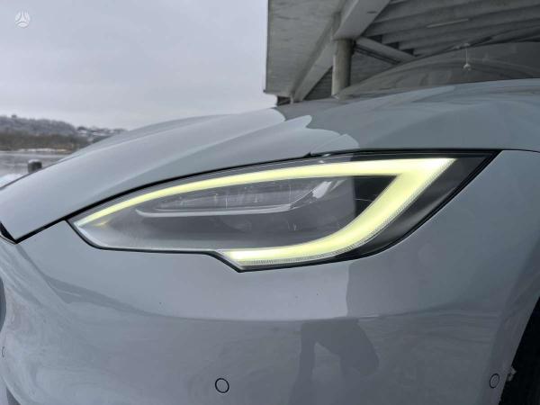 Tesla Model S 2016 Kauņa, ar dzinēja tilpumu 0.00 L un nobraukumu 48 tūkst. km par 31200 €, foto 10 vietnē AUTOMOTO.COM.LV