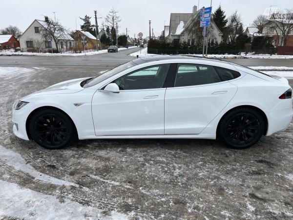 Tesla Model S 2016 in Marijampole, with an engine capacity of 0.00 L and mileage of 70 thousand km for 18999 €, photo 3 on AUTOMOTO.COM.LV
