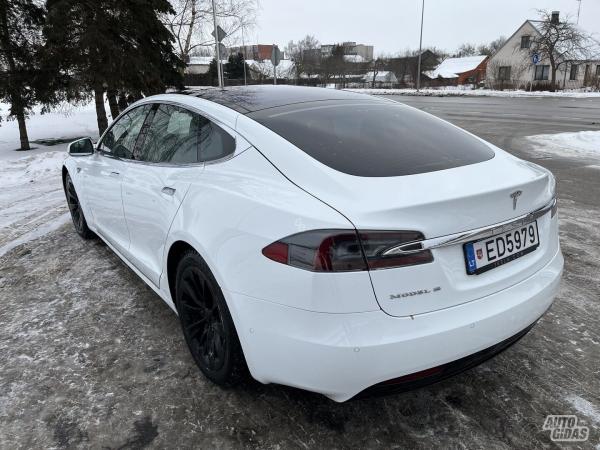 Tesla Model S 2016 in Marijampole, with an engine capacity of 0.00 L and mileage of 70 thousand km for 18999 €, photo 4 on AUTOMOTO.COM.LV