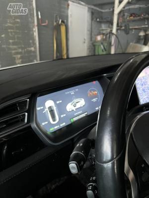 Tesla Model S 2016 in Marijampole, with an engine capacity of 0.00 L and mileage of 70 thousand km for 18999 €, photo 13 on AUTOMOTO.COM.LV