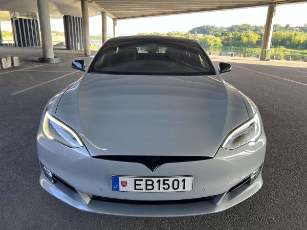 Tesla Model S 2016 in Kaunas on AUTOMOTO.COM.LV Tesla Model S 2016 in Kaunas, with an engine capacity of 0.00 L and mileage of 60 thousand km for 25410 ā¬, photo 7 on AUTOMOTO.COM.LV