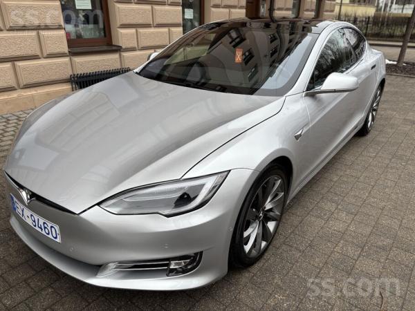 Tesla Model S 2017 in Riga, with an engine capacity of 0.00 L and mileage of 176 thousand km for 21550 €, photo 5 on AUTOMOTO.COM.LV