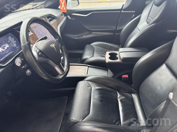 Tesla Model S 2017 in Riga, with an engine capacity of 0.00 L and mileage of 176 thousand km for 21550 €, photo 9 on AUTOMOTO.COM.LV