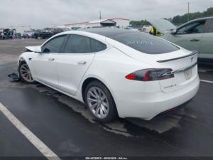 Tesla Model S 2017 Klaipėda, ar dzinēja tilpumu 0.00 L un nobraukumu 0 tūkst. km par 4650 €, foto 2 vietnē AUTOMOTO.COM.LV