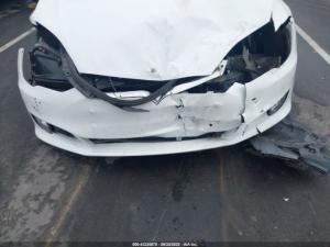 Tesla Model S 2017 Klaipėda, ar dzinēja tilpumu 0.00 L un nobraukumu 0 tūkst. km par 4650 €, foto 5 vietnē AUTOMOTO.COM.LV