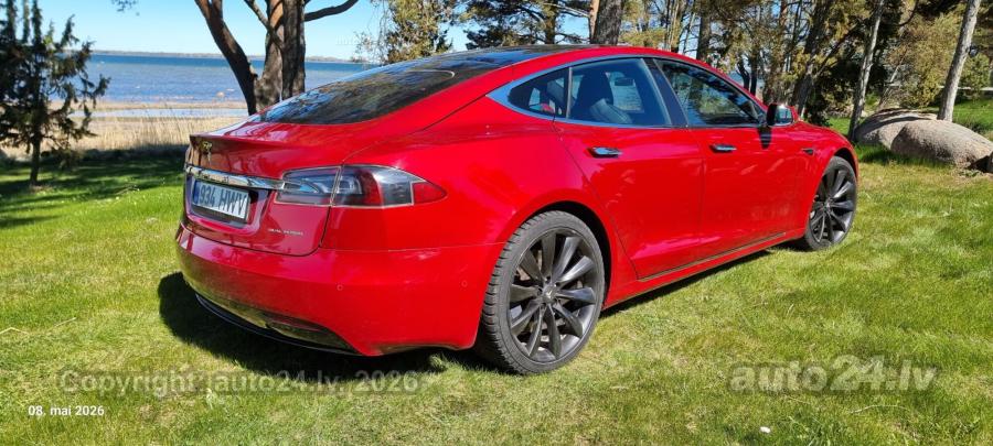 Tesla Model S 2019 in Tallinn, with an engine capacity of 0.00 L and mileage of 108 thousand km for 28500 €, photo 9 on AUTOMOTO.COM.LV