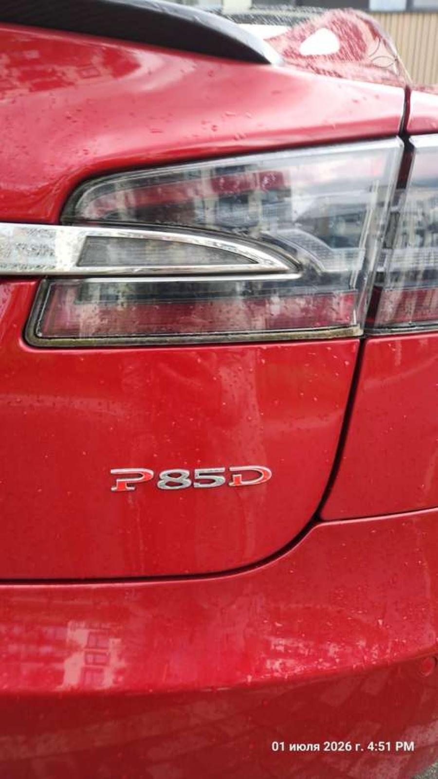Sarkans Tesla Model S 2015 Viļņa, ar dzinēja tilpumu 0.00 L un nobraukumu 135 tūkst. km par 23500 €, foto 4 vietnē AUTOMOTO.COM.LV