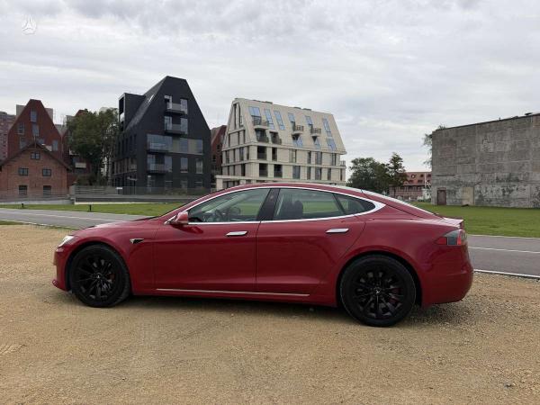 Sarkans Tesla Model S 2020 Klaipėda, ar dzinēja tilpumu 0.00 L un nobraukumu 52 tūkst. km par 28250 €, foto 5 vietnē AUTOMOTO.COM.LV