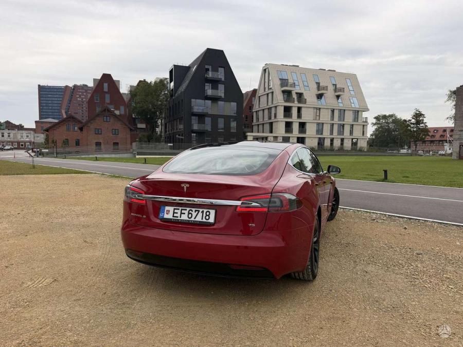 Sarkans Tesla Model S 2020 Klaipėda, ar dzinēja tilpumu 0.00 L un nobraukumu 52 tūkst. km par 28250 €, foto 6 vietnē AUTOMOTO.COM.LV