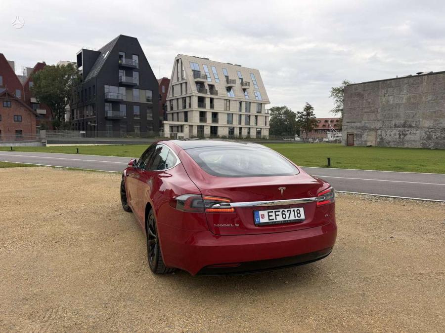 Sarkans Tesla Model S 2020 Klaipėda, ar dzinēja tilpumu 0.00 L un nobraukumu 52 tūkst. km par 28250 €, foto 7 vietnē AUTOMOTO.COM.LV
