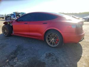 Sarkans Tesla Model S 2021 Klaipėda, ar dzinēja tilpumu 0.00 L un nobraukumu 92 tūkst. km par 23500 €, foto 3 vietnē AUTOMOTO.COM.LV