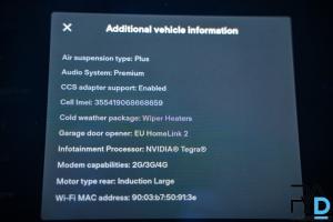 Red Tesla Model S 2014 in Riga, with an engine capacity of 0.00 L and mileage of 279 thousand km for 9990 €, photo 6 on AUTOMOTO.COM.LV