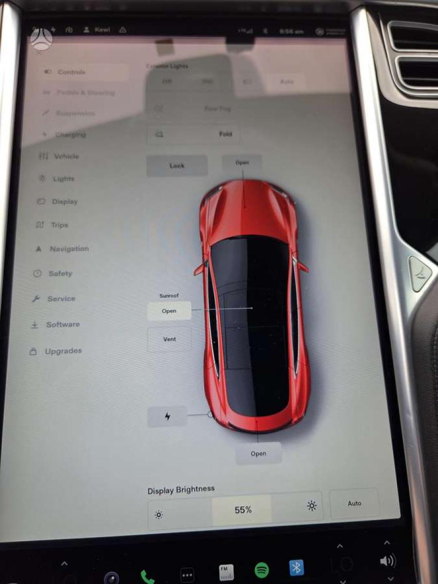 Sarkans Tesla Model S 2014 Marijampole, ar dzinēja tilpumu 0.00 L un nobraukumu 126 tūkst. km par 11500 €, foto 15 vietnē AUTOMOTO.COM.LV