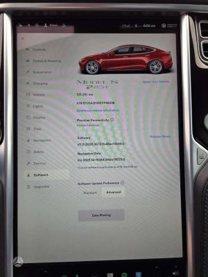 Sarkans Tesla Model S 2014 Marijampole, ar dzinēja tilpumu 0.00 L un nobraukumu 126 tūkst. km par 11500 €, foto 19 vietnē AUTOMOTO.COM.LV
