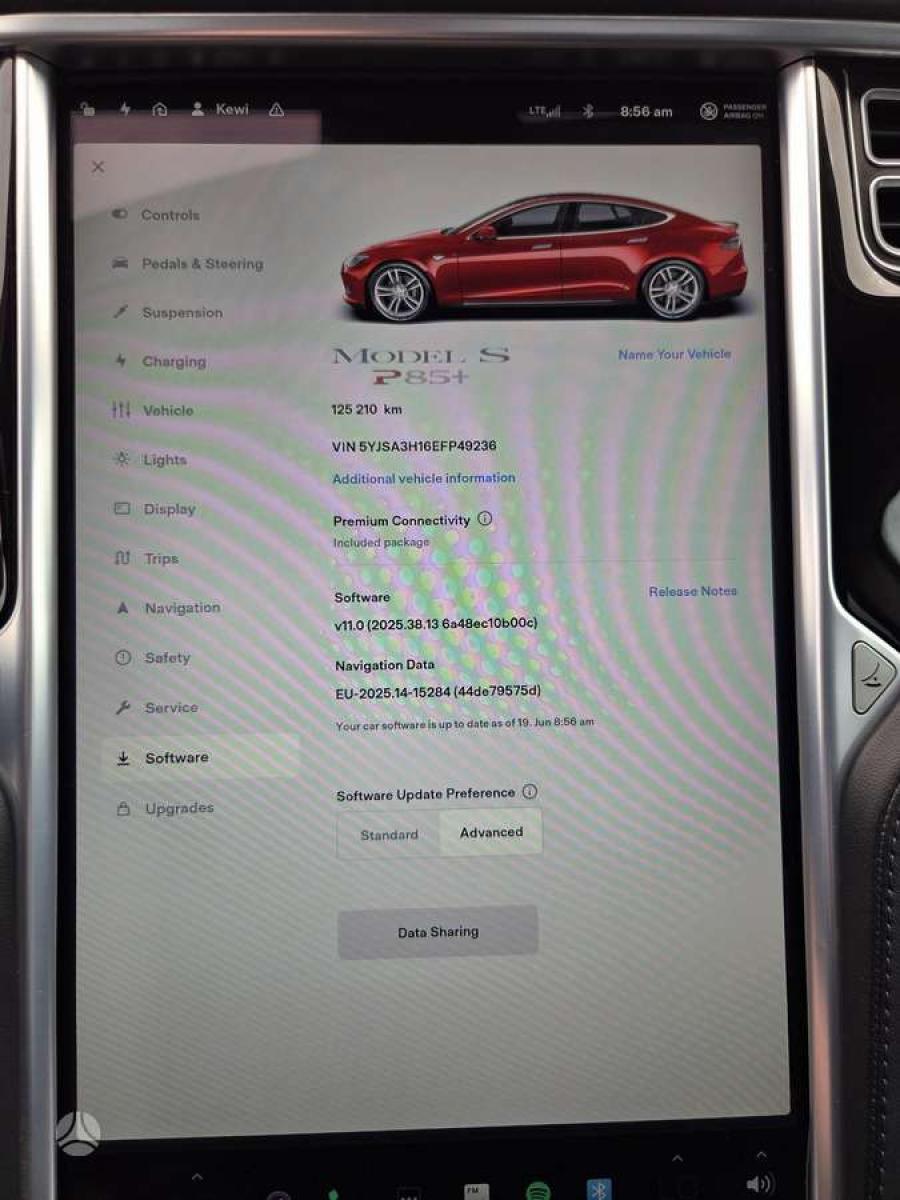 Sarkans Tesla Model S 2014 Marijampole, ar dzinēja tilpumu 0.00 L un nobraukumu 126 tūkst. km par 11500 €, foto 19 vietnē AUTOMOTO.COM.LV