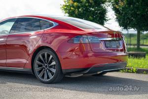 Sarkans Tesla Model S 2015 Tartu, ar dzinēja tilpumu 0.00 L un nobraukumu 178 tūkst. km par 19999 €, foto 11 vietnē AUTOMOTO.COM.LV