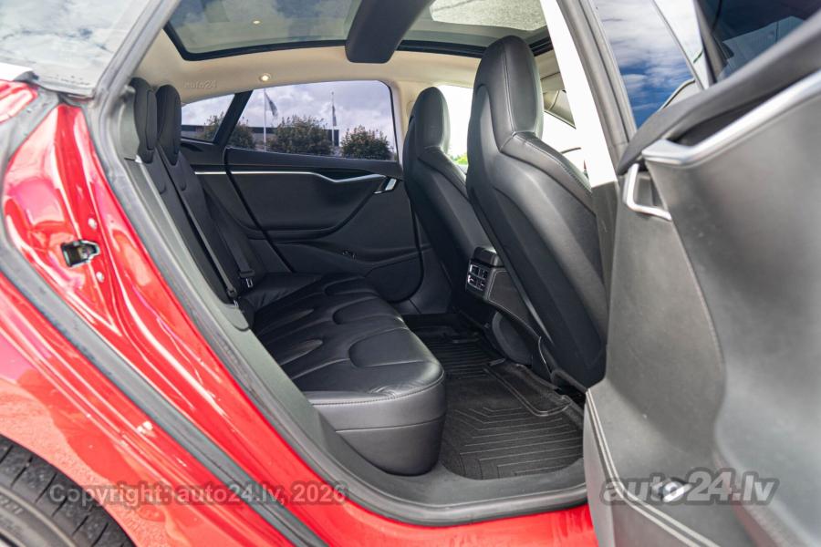 Sarkans Tesla Model S 2015 Tartu, ar dzinēja tilpumu 0.00 L un nobraukumu 178 tūkst. km par 19999 €, foto 17 vietnē AUTOMOTO.COM.LV