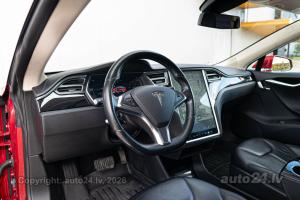 Sarkans Tesla Model S 2015 Tartu, ar dzinēja tilpumu 0.00 L un nobraukumu 178 tūkst. km par 19999 €, foto 22 vietnē AUTOMOTO.COM.LV