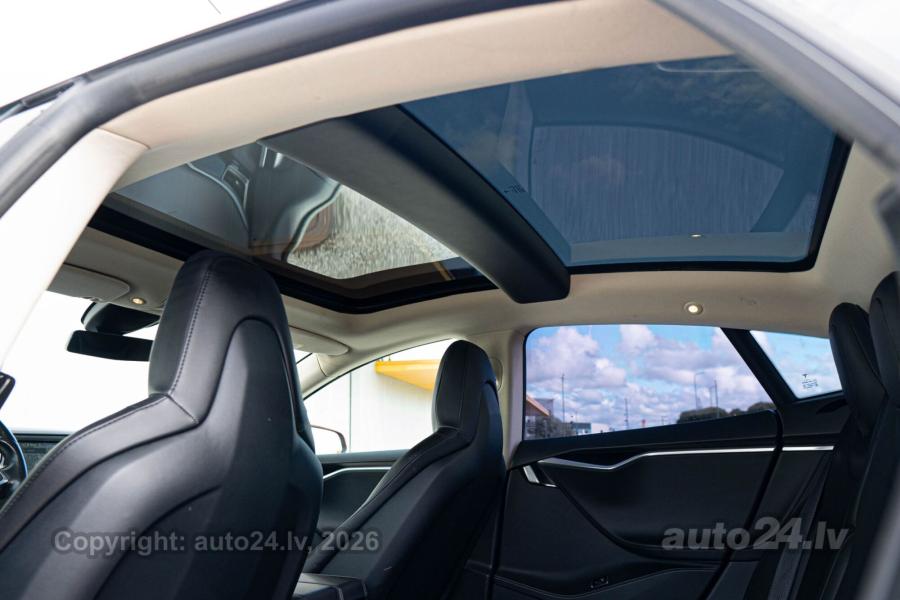 Sarkans Tesla Model S 2015 Tartu, ar dzinēja tilpumu 0.00 L un nobraukumu 178 tūkst. km par 19999 €, foto 25 vietnē AUTOMOTO.COM.LV