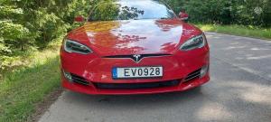 Sarkans Tesla Model S 2016 Kauņa, ar dzinēja tilpumu 0.00 L un nobraukumu 200 tūkst. km par 18300 €, foto  vietnē AUTOMOTO.COM.LV