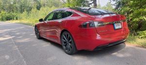 Sarkans Tesla Model S 2016 Kauņa, ar dzinēja tilpumu 0.00 L un nobraukumu 200 tūkst. km par 18300 €, foto 4 vietnē AUTOMOTO.COM.LV
